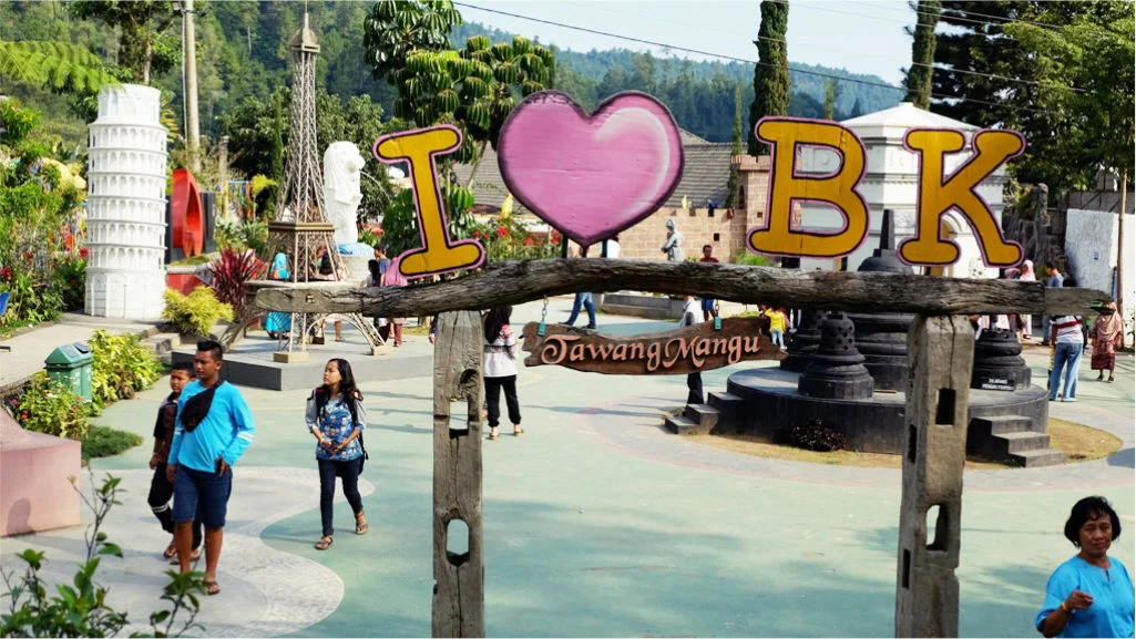 Taman Balekambang Solo: Wisata Alam di Tengah Kota